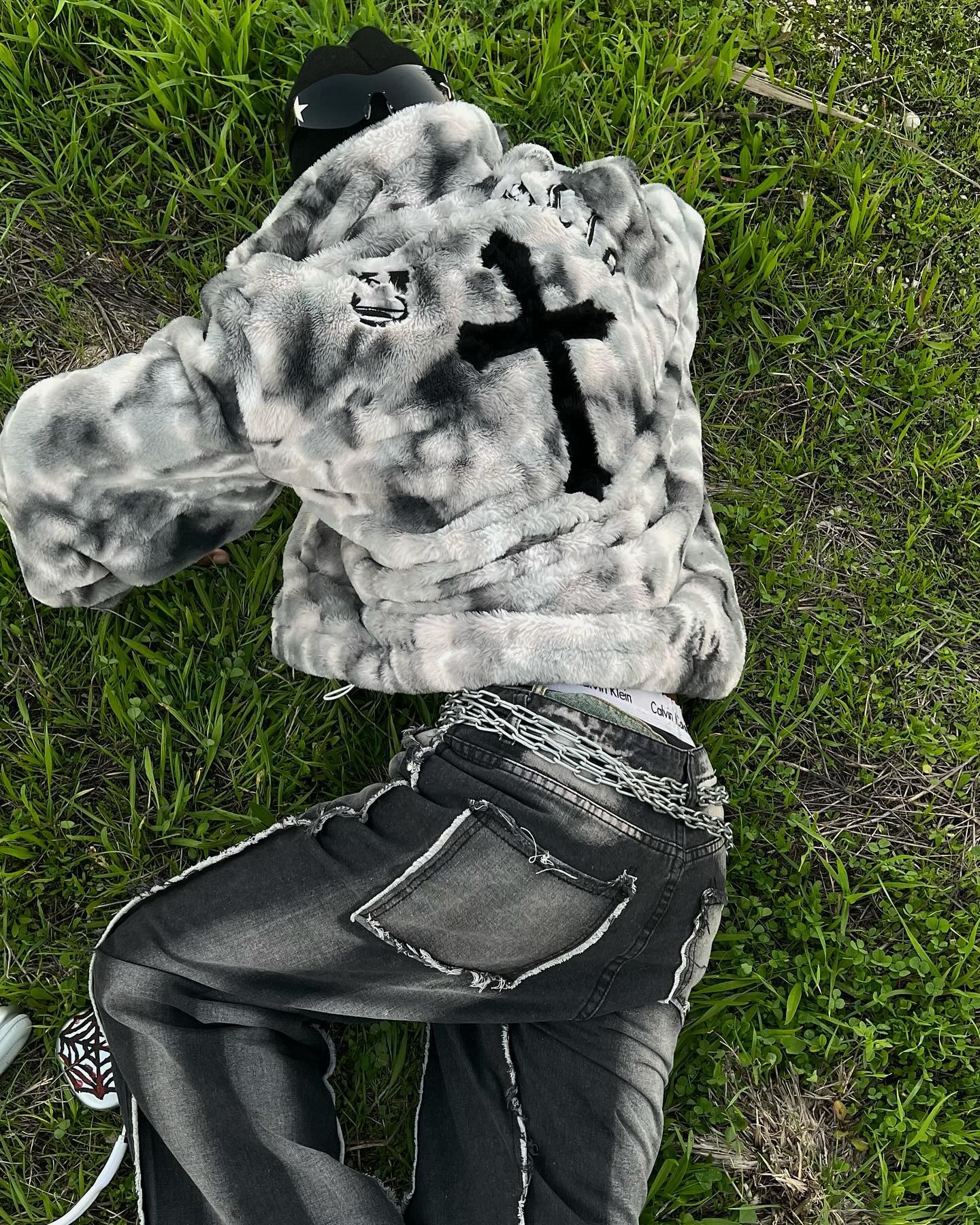 Thesupermade Gradient Plush Cross Embroidered Lambswool Jacket - 1558